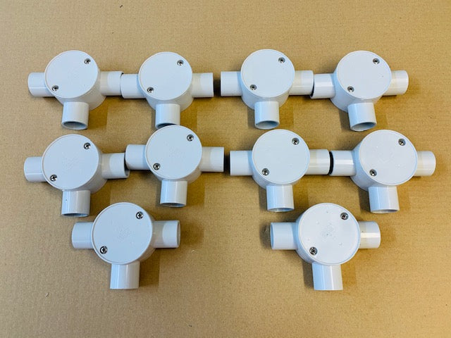 [E718] Electrical 3 way box 20mm ( 10 boxes) – NZ Pipe